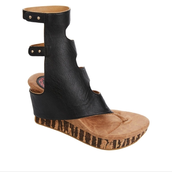 Modzori | Shoes | Modzori Corona 2in Reversible Wedge Gladiator Sandals ...